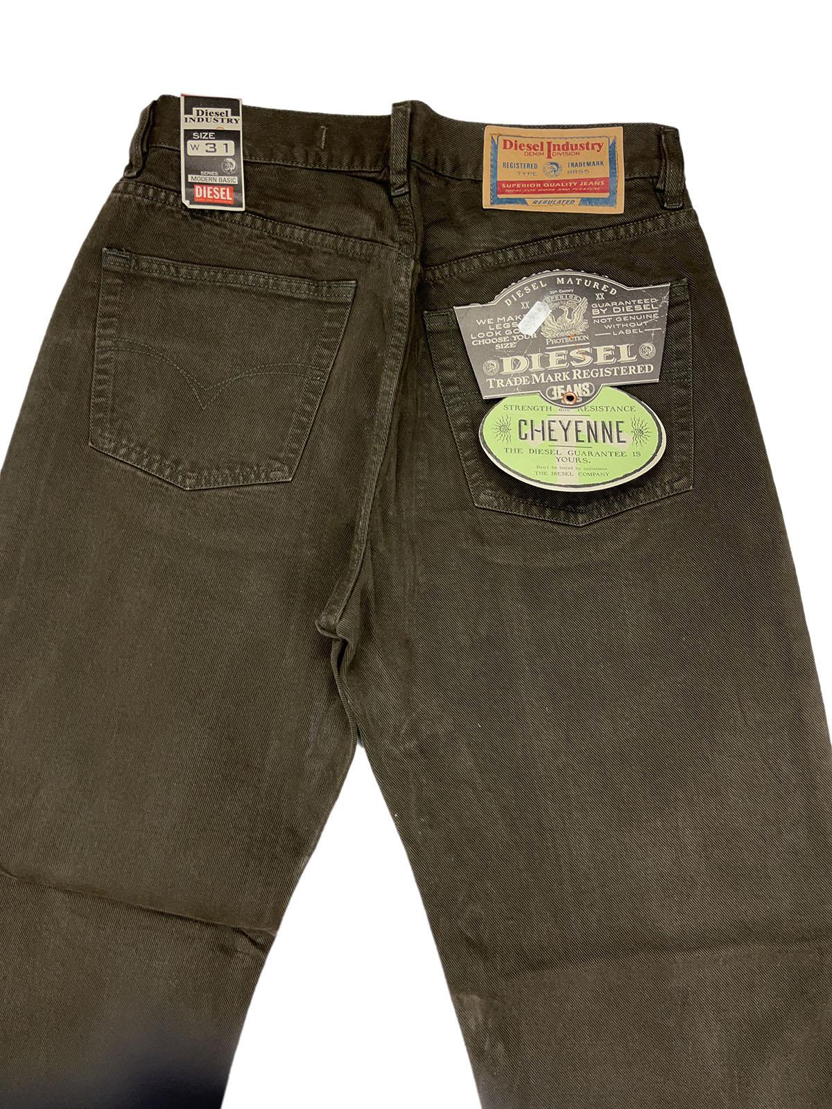 DIESEL Cheyenne Jeans